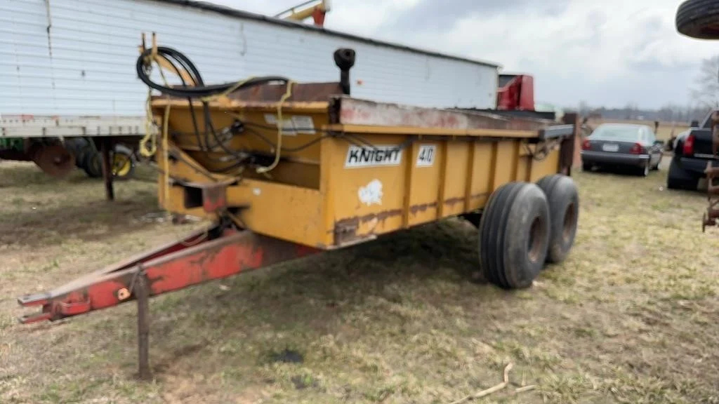 Knight 410 Manure Handling Manure Spreaders - Dry for Sale | Tractor Zoom