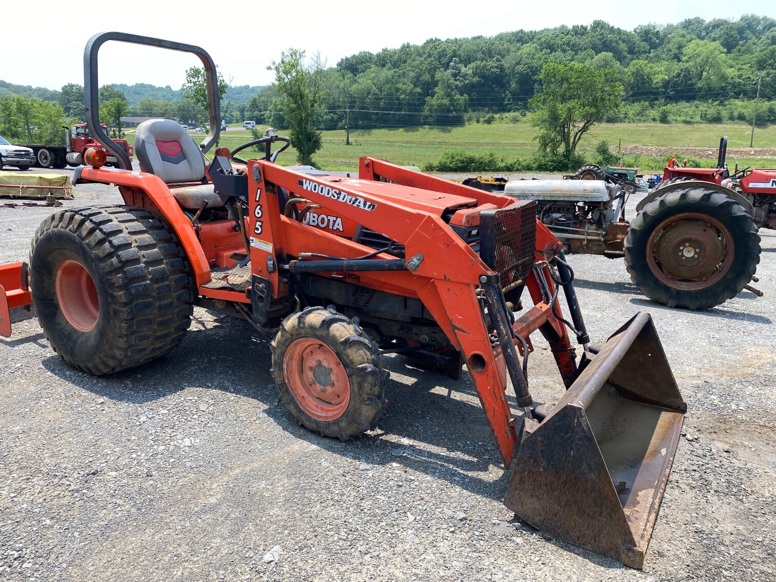 SOLD - Kubota L2900 Tractors Less than 40 HP | Tractor Zoom