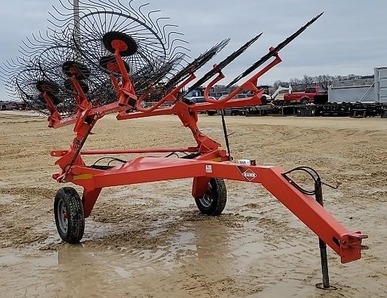 SOLD - Kuhn SR112 Hay and Forage Hay - Rakes/Tedders | Tractor Zoom