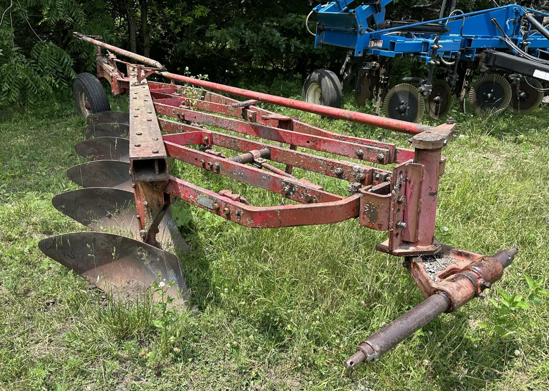 Massey Ferguson 88 Tillage Plows for Sale | Tractor Zoom