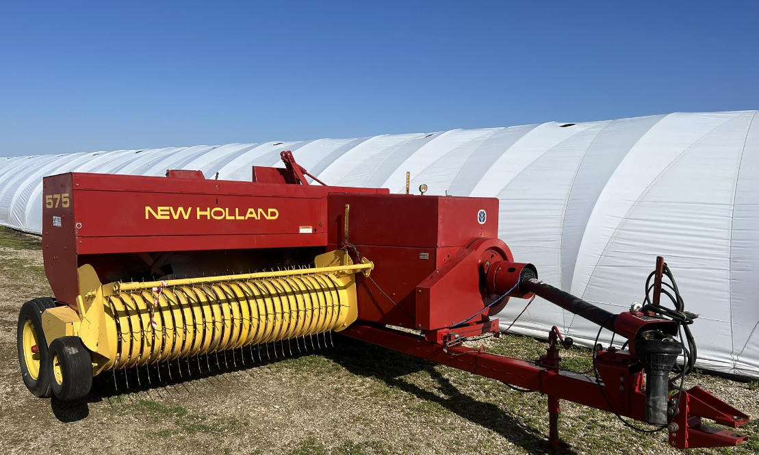 SOLD - New Holland 575 Hay and Forage with --- Bales | Tractor Zoom