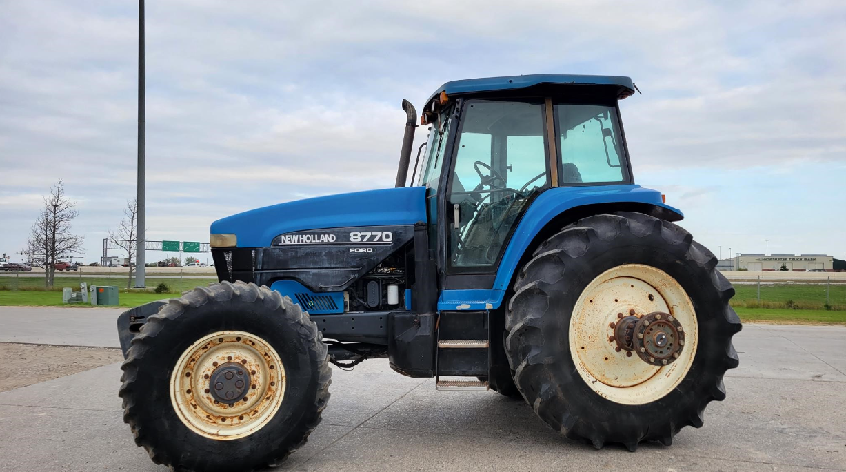 New Holland 8770 Tractors 175 to 299 HP for Sale | Tractor Zoom