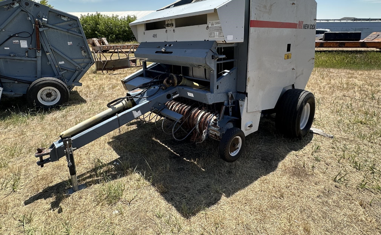 New Idea 486 Hay and Forage Balers - Round for Sale | Tractor Zoom