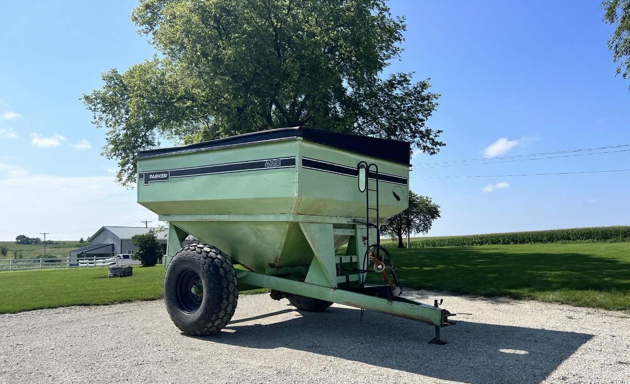 Parker 450 Harvesting Grain Carts for Sale | Tractor Zoom