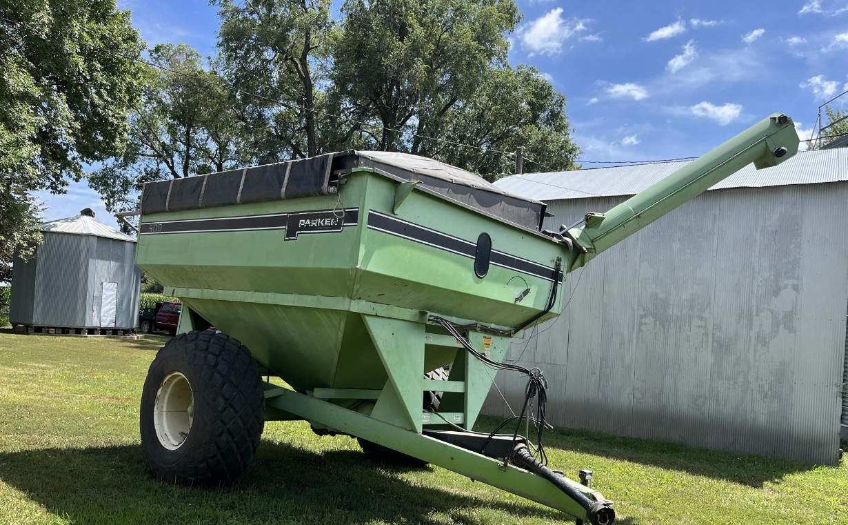 Parker 500 Harvesting Grain Carts for Sale | Tractor Zoom