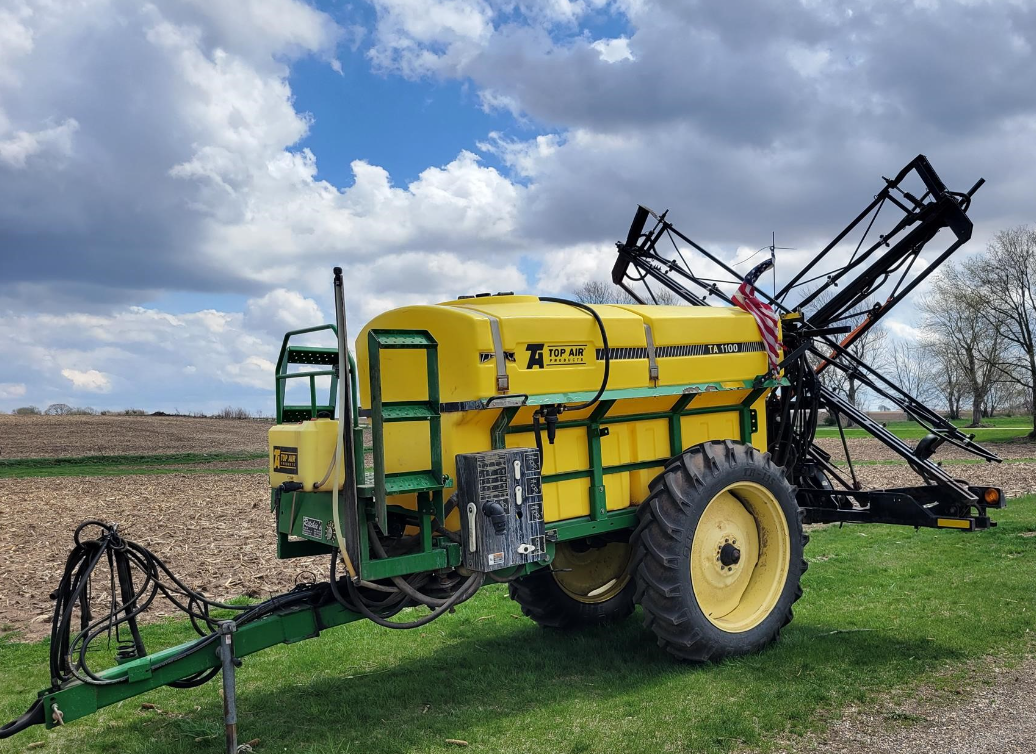 SOLD - Top Air TA1100 Chemical Applicators with 1,100 Gal | Tractor Zoom