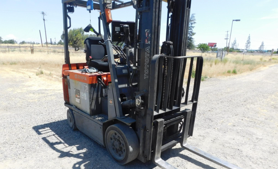 Toyota 7FBCHU25 Construction Forklifts for Sale | Tractor Zoom