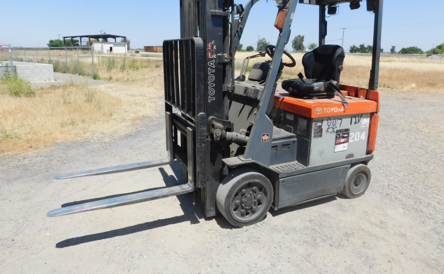 Toyota 7FBCHU25 Construction Forklifts for Sale | Tractor Zoom