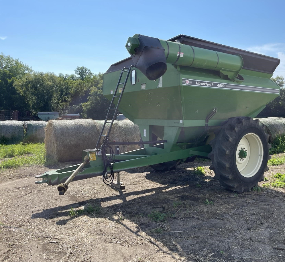 SOLD - Unverferth 4500 Harvesting Grain Carts | Tractor Zoom