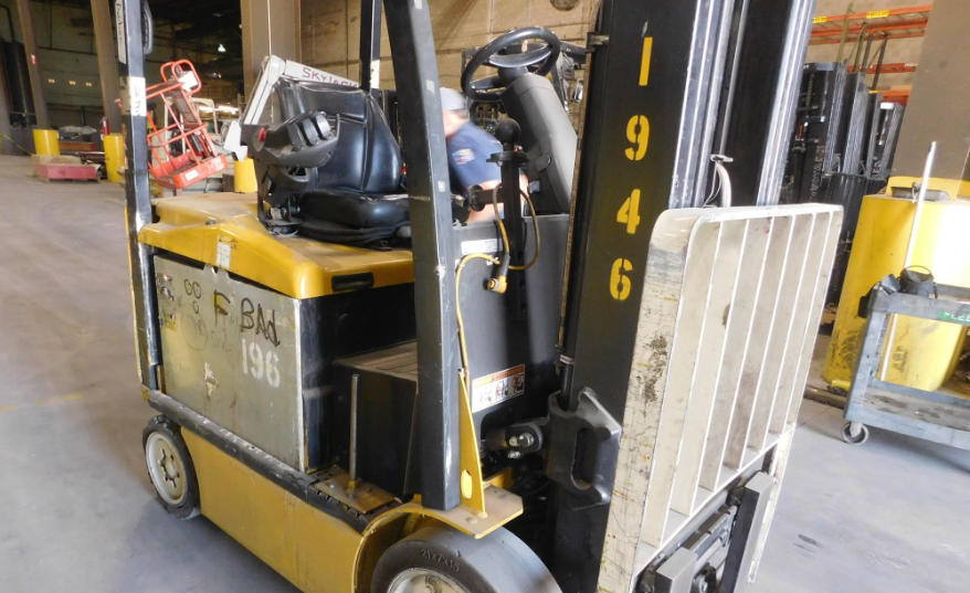 Yale ERC050VG Construction Forklifts for Sale | Tractor Zoom