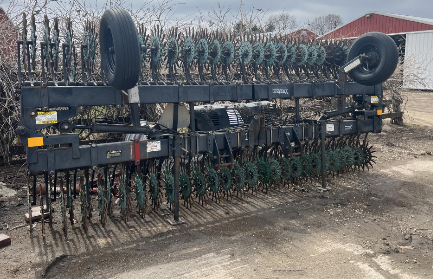 SOLD - Yetter 3530 Tillage Rotary Tillage | Tractor Zoom